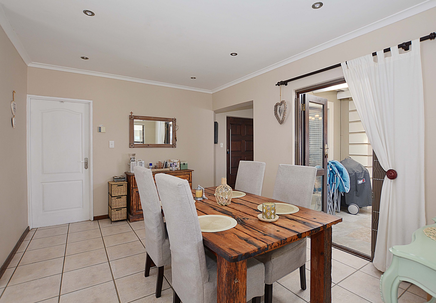 Parklands Gem – Modern, Spacious 3-Bedroom Home with Indoor Braai Room ...